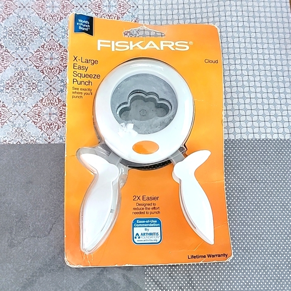Fiskars | Office | Fiskars Xlarge Easy Squeeze Punch Cloud | Poshmark